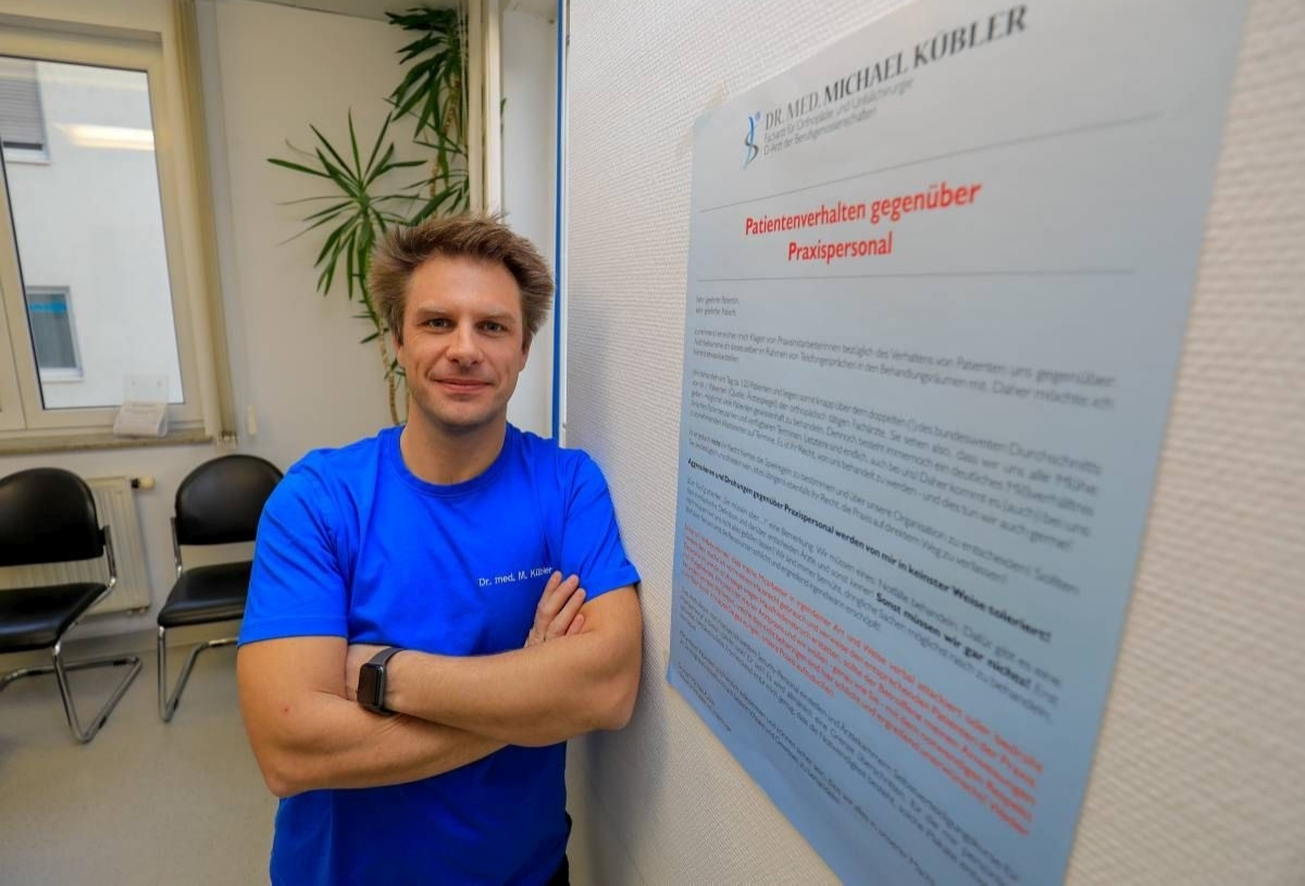 Orthopäde klagt über aggressive Patienten - Nachrichten aus dem Rems ...