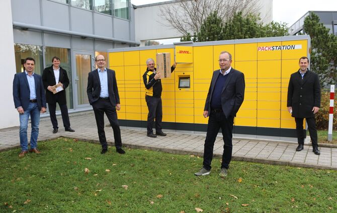 An der neuen DHL-Packstation in Winterbach kann man rund um die Uhr ...