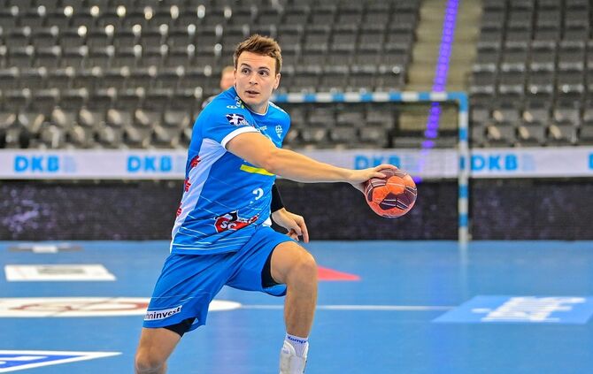 Taktgeber und Entscheider: Max Häfner vom TVB Stuttgart über Handball ...