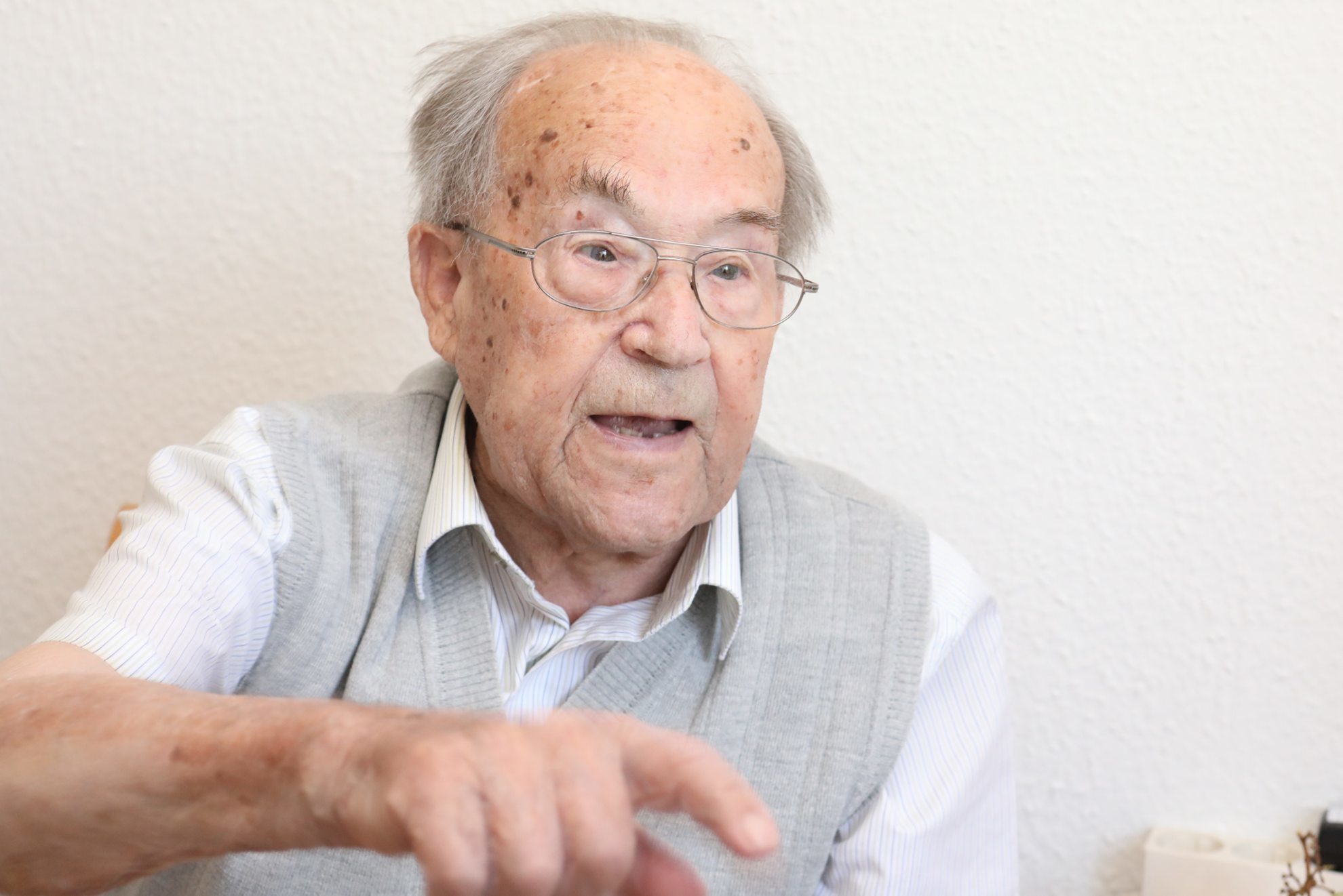 Richard Fischer feiert seinen 102. Geburtstag - Nachrichten aus Korb ...