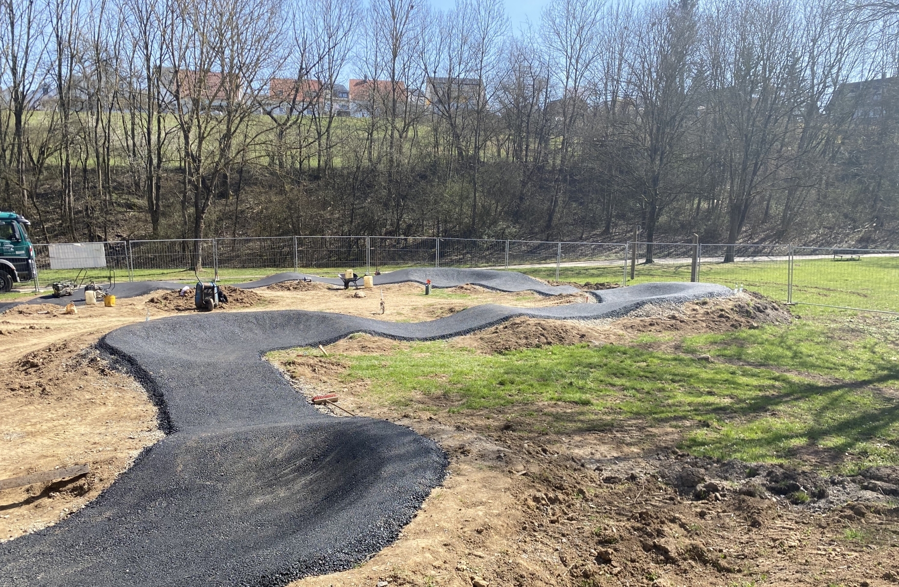 Stadt Fellbach: Pumptrack in Oeffingen Mitte April 2021 fertig ...