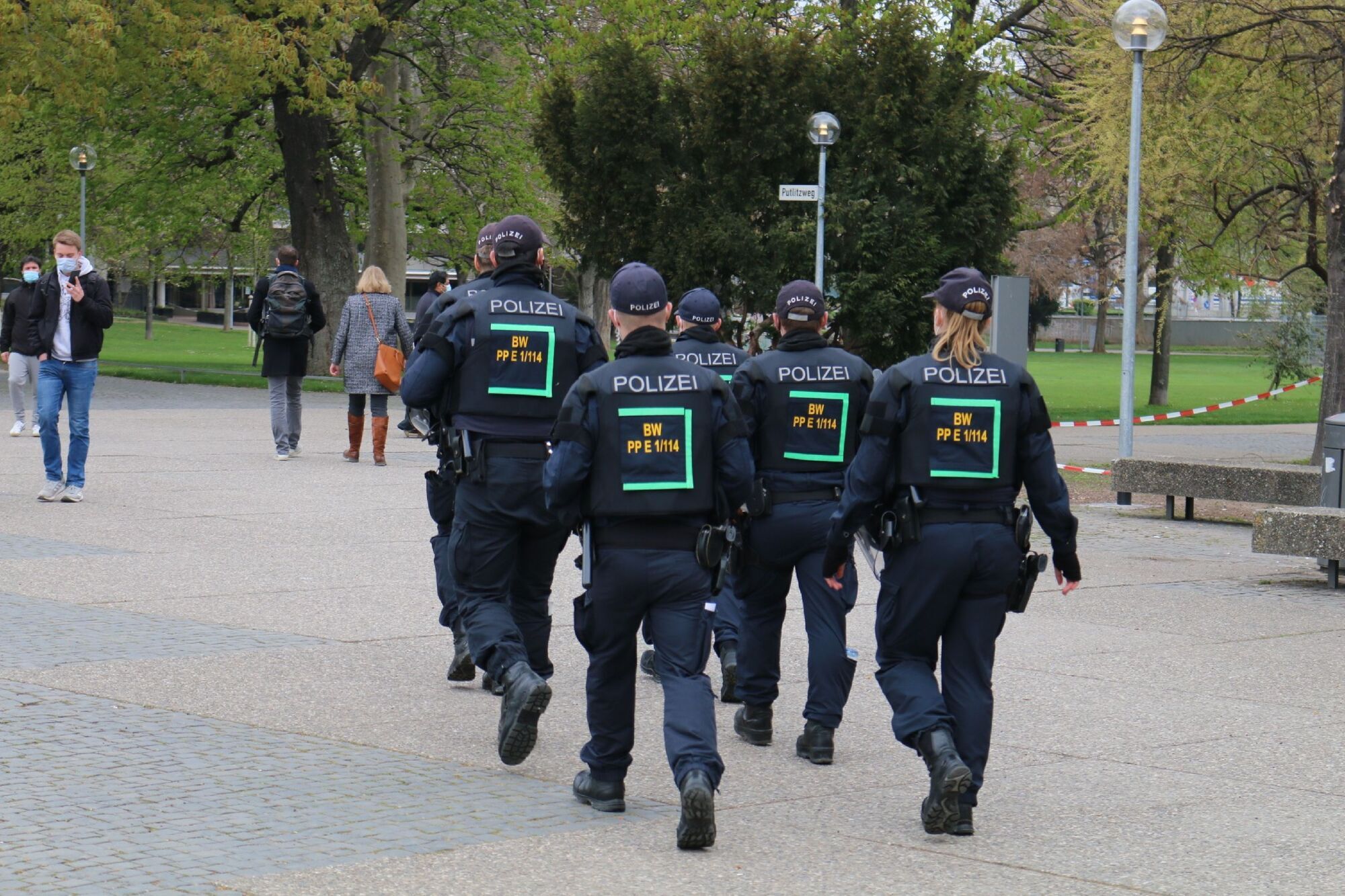 17042021_SDMG_23800_Demo_stuttgart - Nachrichten - Zeitungsverlag ...
