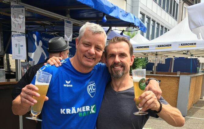 Kein Citytreff: Wie lebt man dann als Winnender? Die Handballer Michael ...