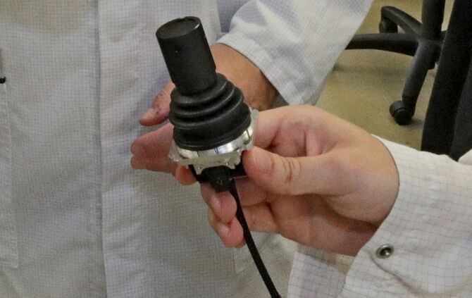 Aus Nellmersbach bis ins Weltall: Metallux fertigt Sensoren und ...