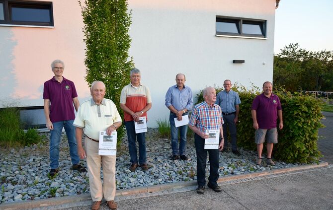 Horst Zwicker und Paul Käfer beim Obst- und Beerenbauverein geehrt ...