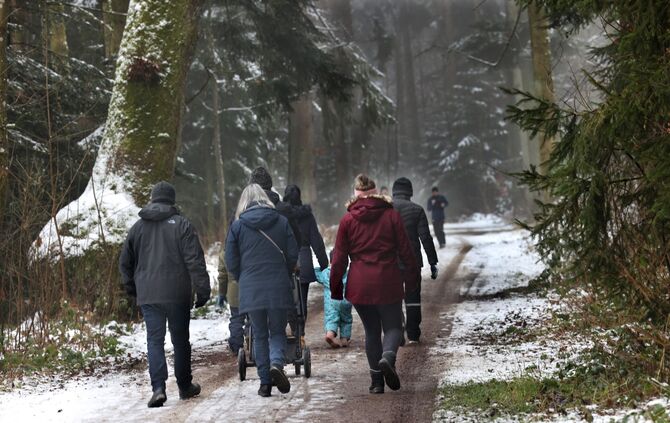 Winterwetter lockt hinaus in den Welzheimer Wald - Nachrichten aus ...