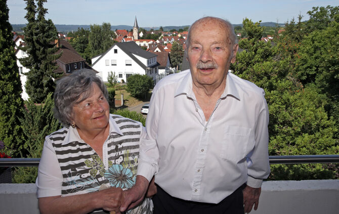 65 Jahre verheiratet und noch verliebt: Liselotte und Robert Langer aus ...