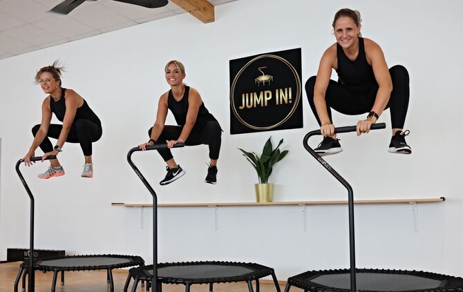Trampolin-Sport World Jumping in Weinstadt: Fitness-Freundinnen bieten ...