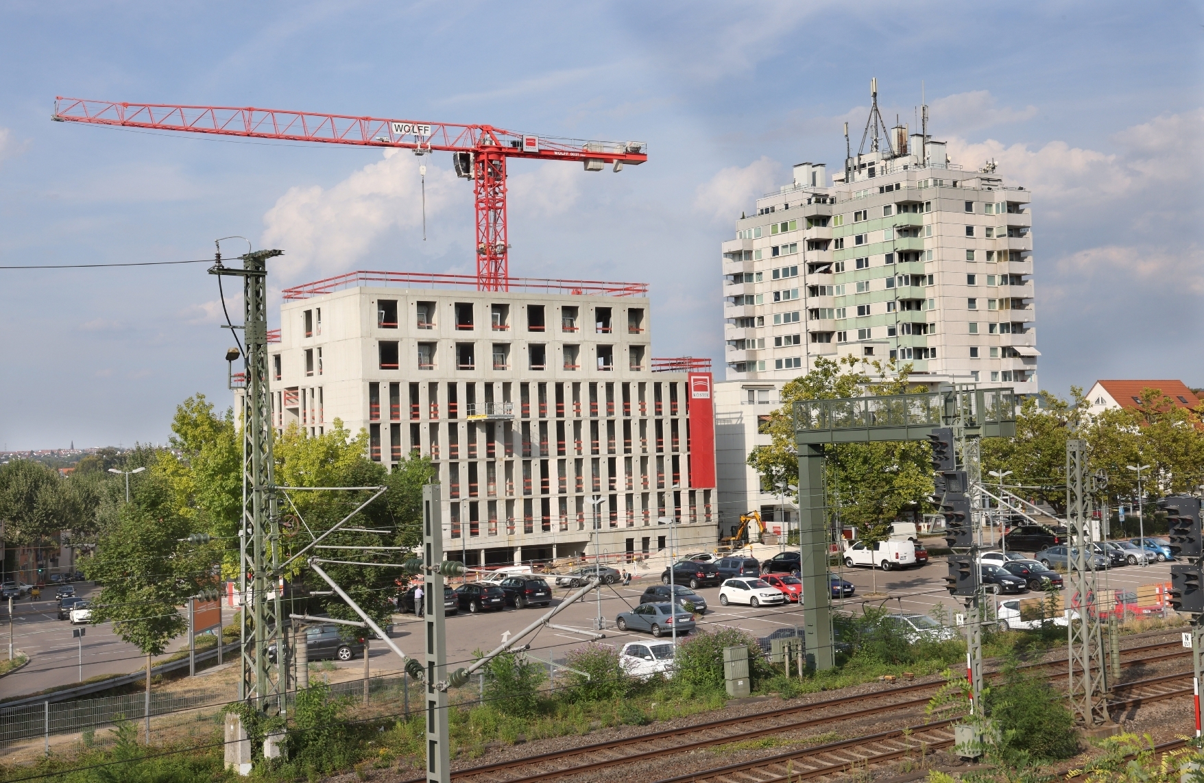 Kran-Abbau an Hotel in Waiblingen: Devizesstraße am Sonntag (18.9 ...
