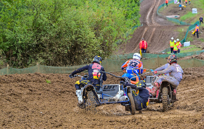 Motocross in Rudersberg: Hochspannung im WM-Finale nach Regen-Schock ...