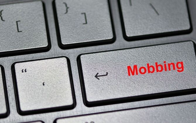 Immer mehr Jugendliche von Cybermobbing betroffen: Was können ...