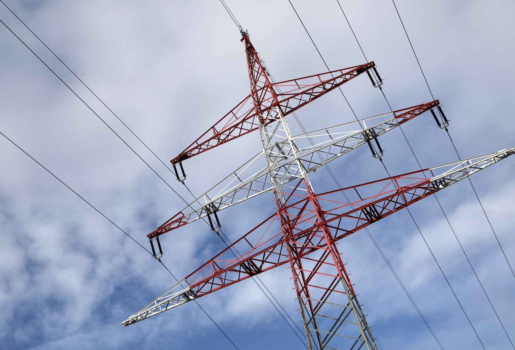 Stromausfall in Miedelsbach: Nach Trafo-Brand sind alle Kunden wieder ...