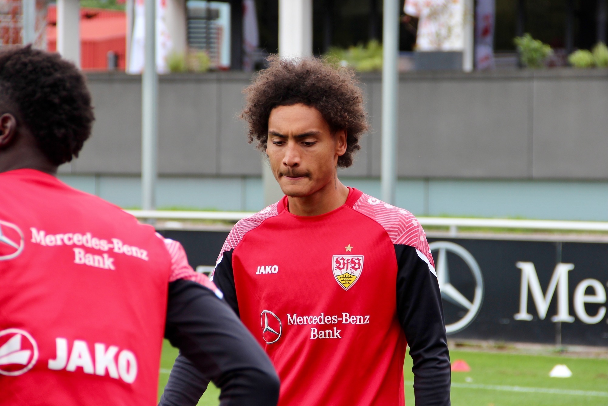 Personallage beim VfB: Enzo Millot droht gegen den FC Augsburg ...