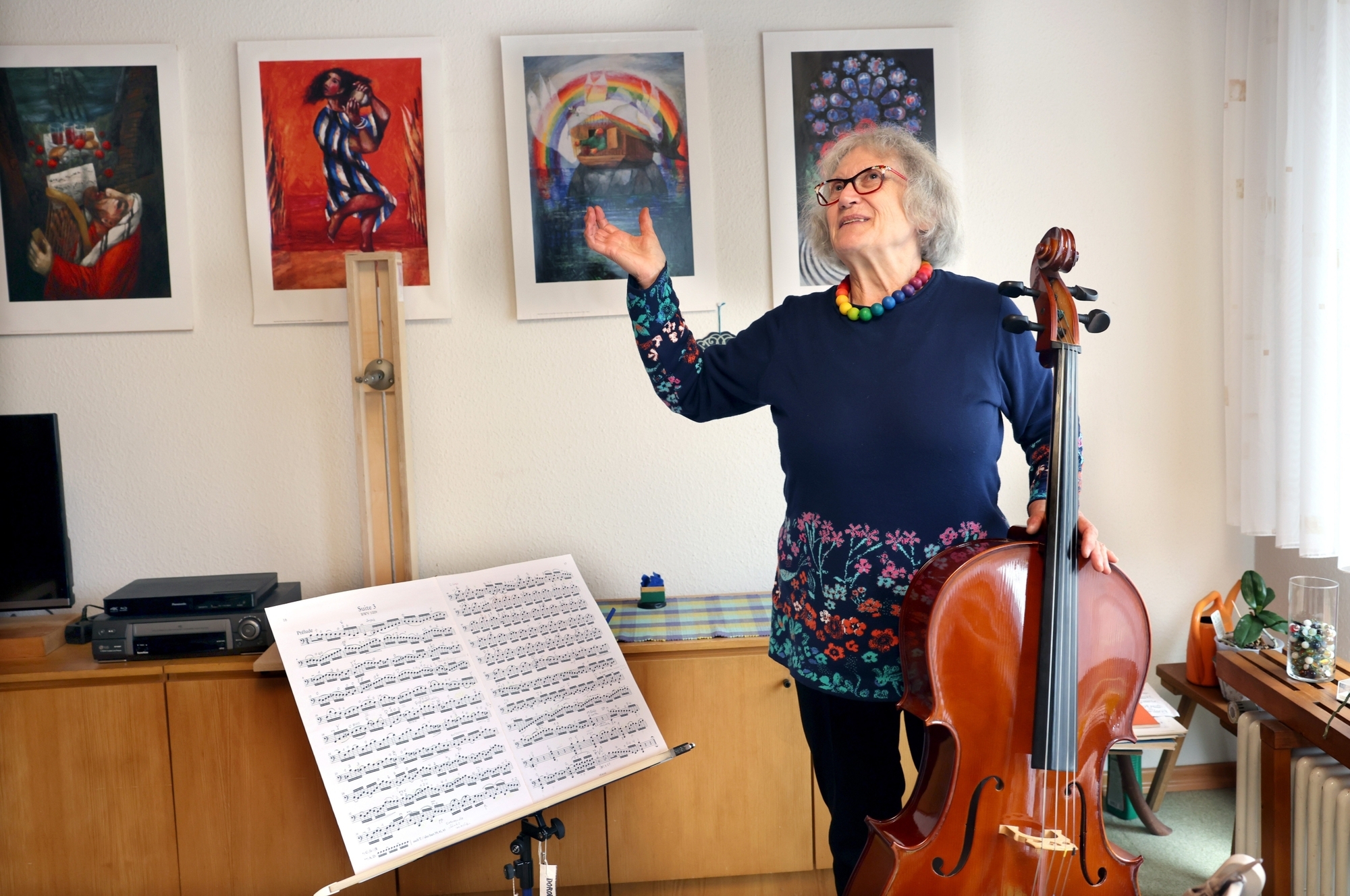 Winnenden: Dorothea Layer-Stahl, vielseitige Künstlerin, wird 80 Jahre ...