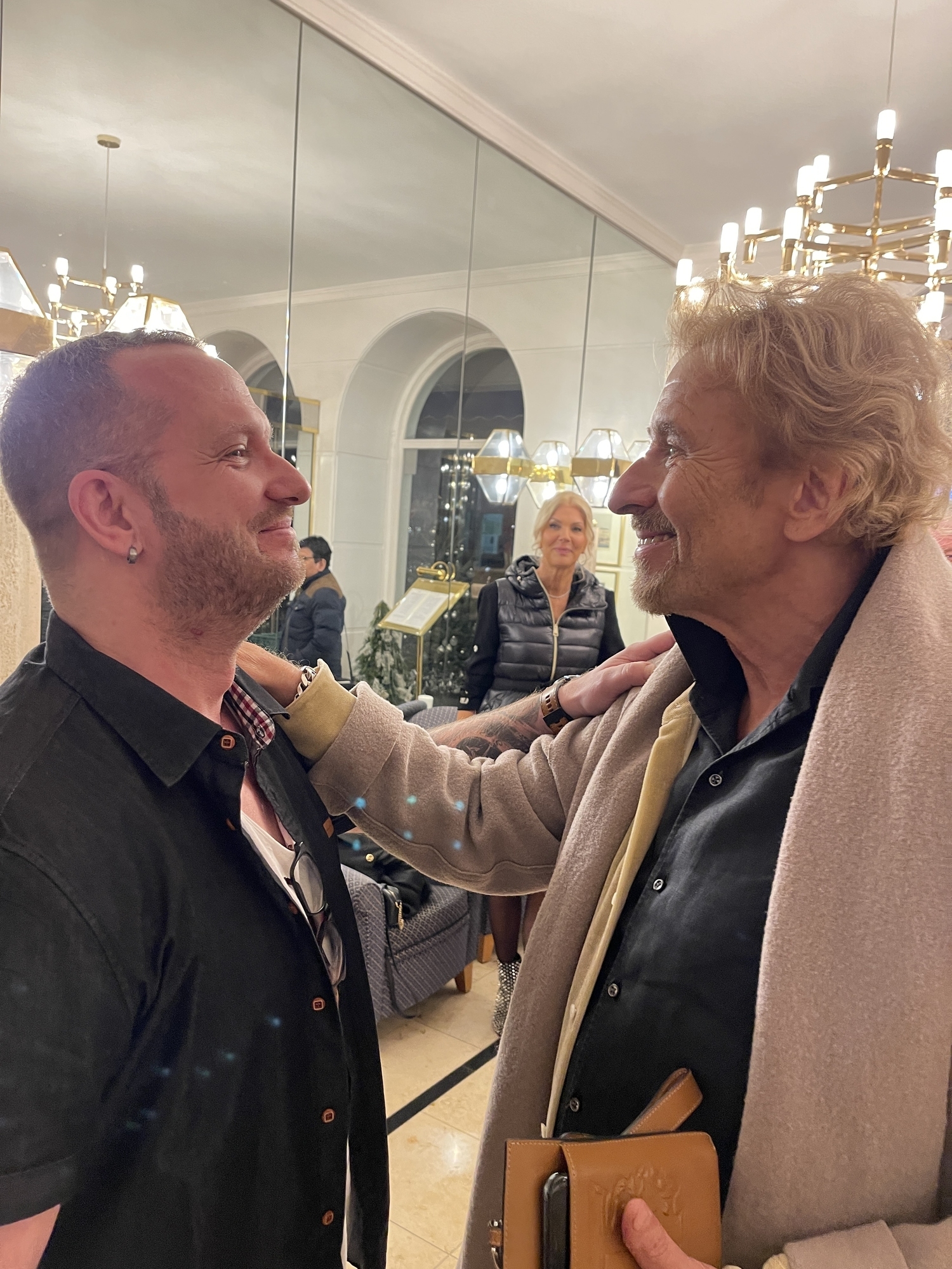 Schorndorfer Extrem-Fan Stephan Widlicky: Supernasen-Foto mit Thomas ...