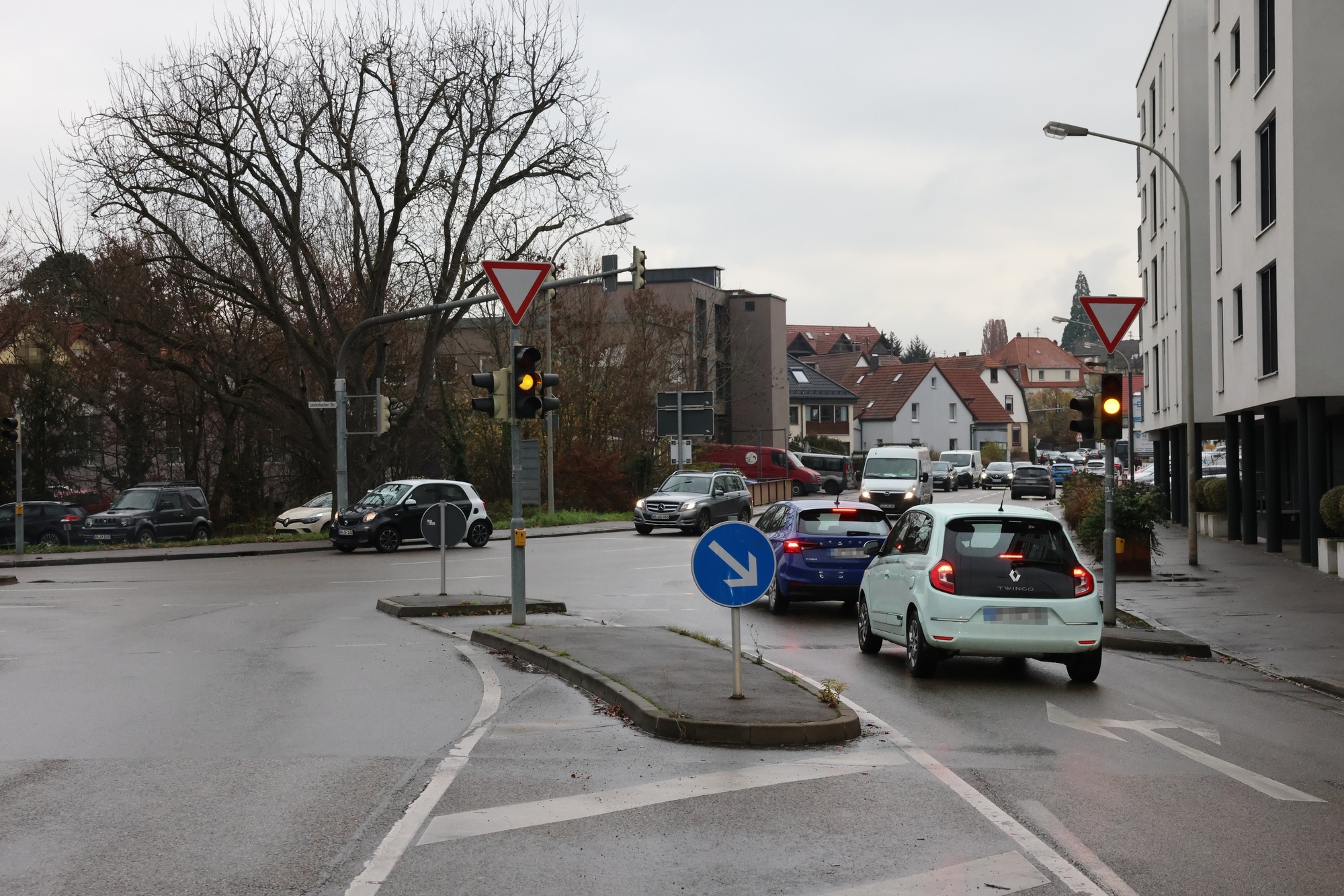Winnenden: Porsche-Unfall deckt Ampel-Panne auf - jetzt blinkt sie ...