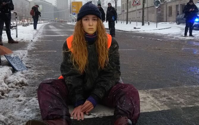 Letzte Generation: Warum Nora Nolle aus Schorndorf und ihr Vater sich ...