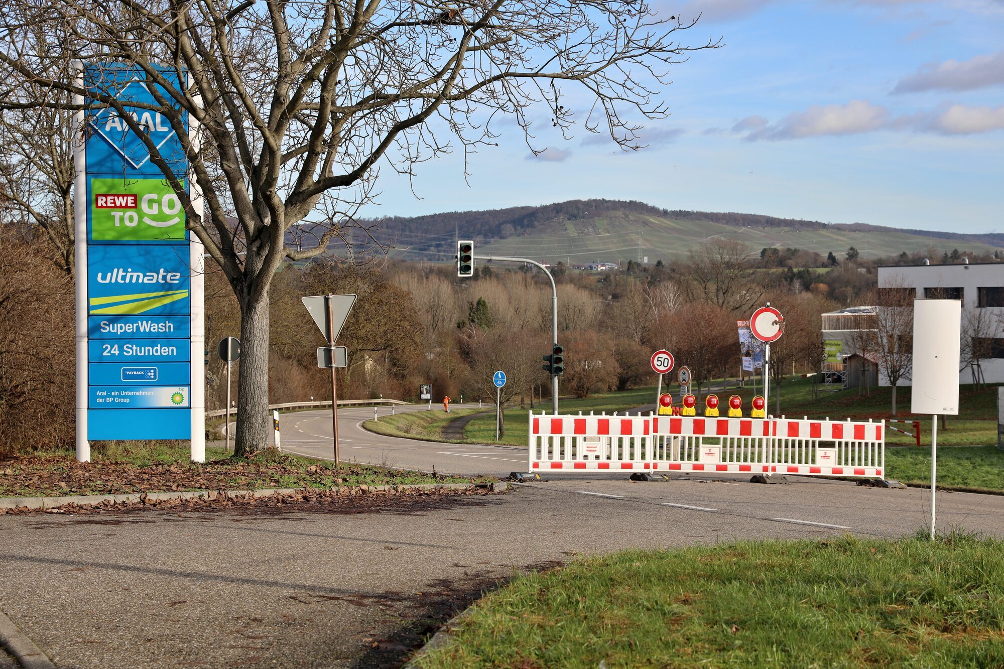 Waiblingen: Vollsperrung der Alten Bundesstraße (L 1193) bei der Aral ...