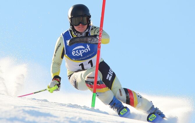 Medaillensammlerin Andrea Rothfuss aus Kernen blickt auf die Para-Ski ...