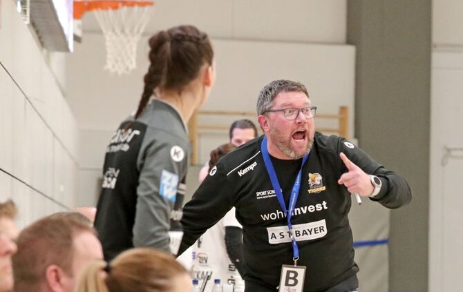 Trainer Zeitz trifft mit dem VfL Waiblingen auf seinen künftigen Club ...