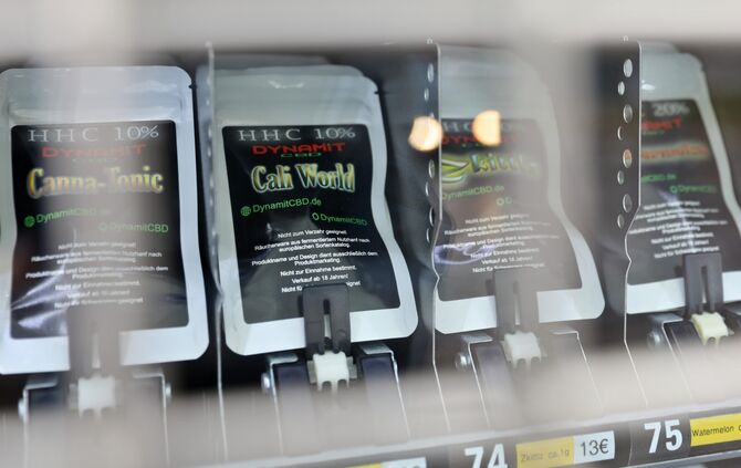 Waiblingen: Warum der CBD-Automat nahe einer Schule schon wieder ...