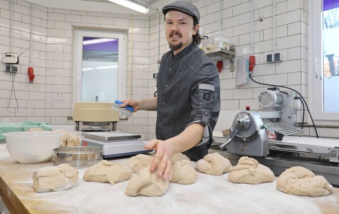 Selbstständig mit 24: Wie geht es Falk Behrens und seinem Backcafé in ...