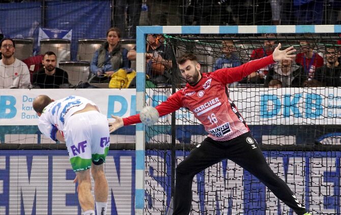Handball: TVB-Keeper Vujovic überragt beim 24:24 gegen FA Göppingen ...