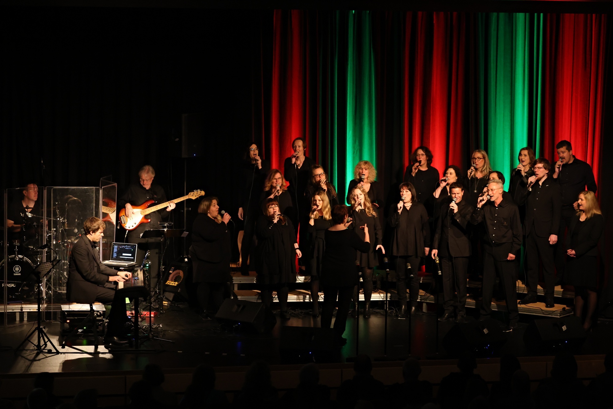 Volles Haus bei „The Gospel House“: Chor begeistert in Welzheim ...