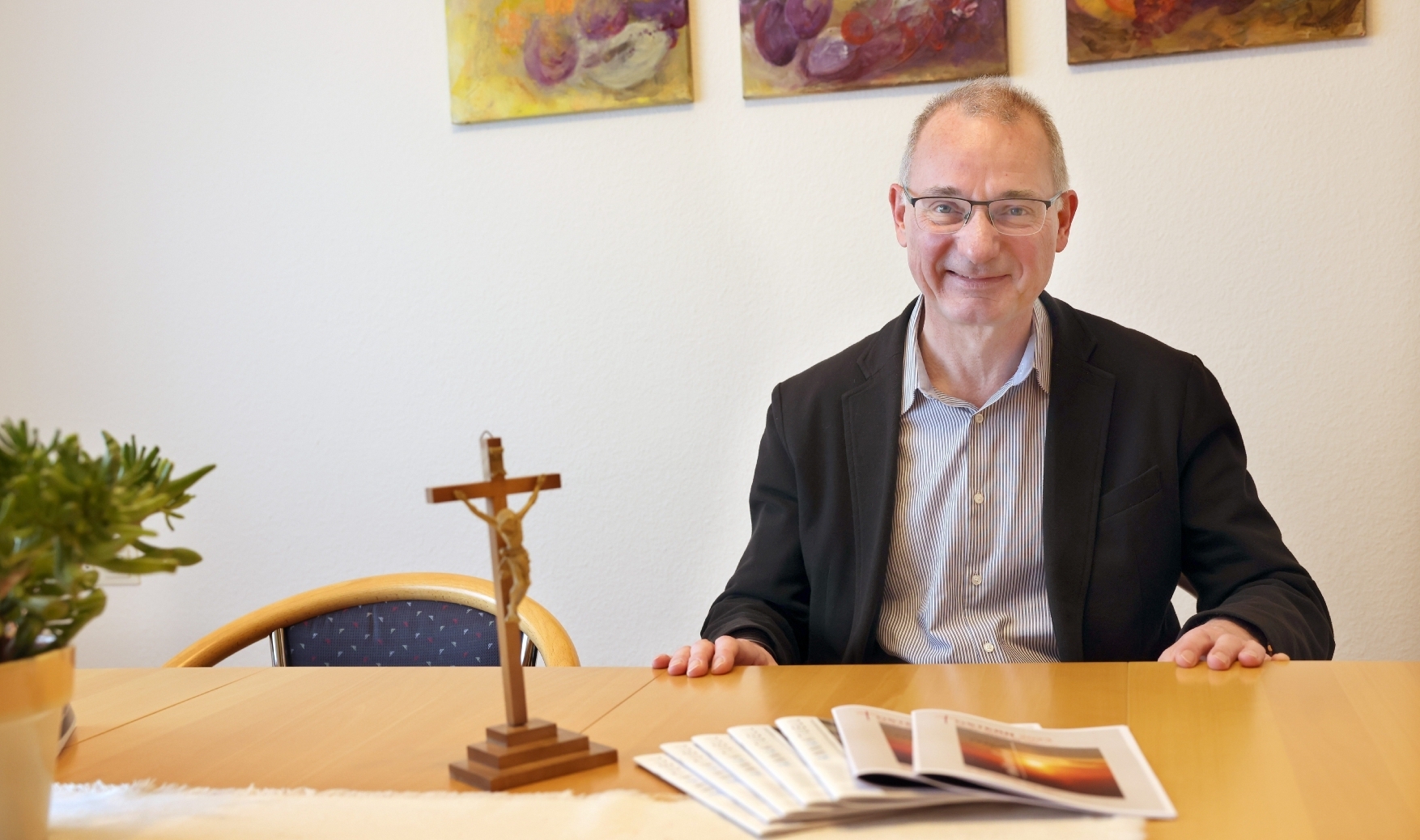 Corona machte ihm die Arbeit schwer: Pfarrer Lukaschek verlässt das ...