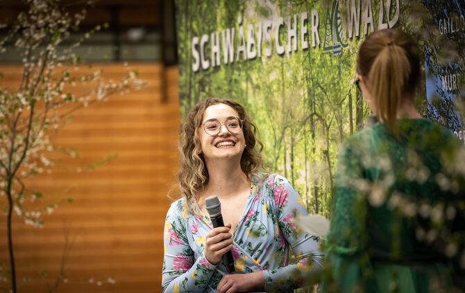 Die neue Schwäbische Waldfee Michelle Fuchs (23) ist eine Kaisersbacherin - Nachrichten aus ...