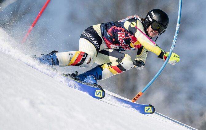 Para-Skisportlerin Andrea Rothfuss aus Kernen startet in die Saison ...