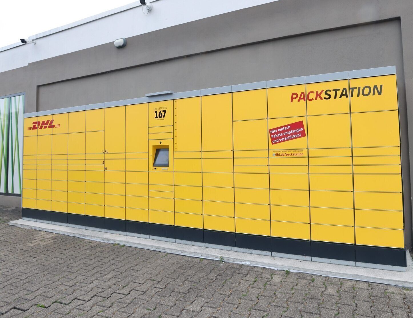 Kernen-Stetten bekommt eine DHL-Packstation: Bauarbeiten haben begonnen ...