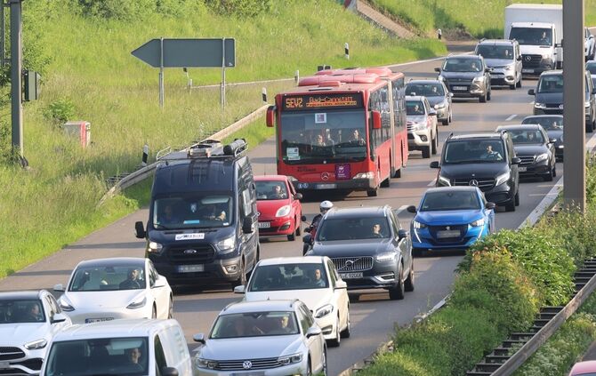 Die Abrechnung: Bahn-Sperrung Stuttgart/Waiblingen - DB-Manager im ...