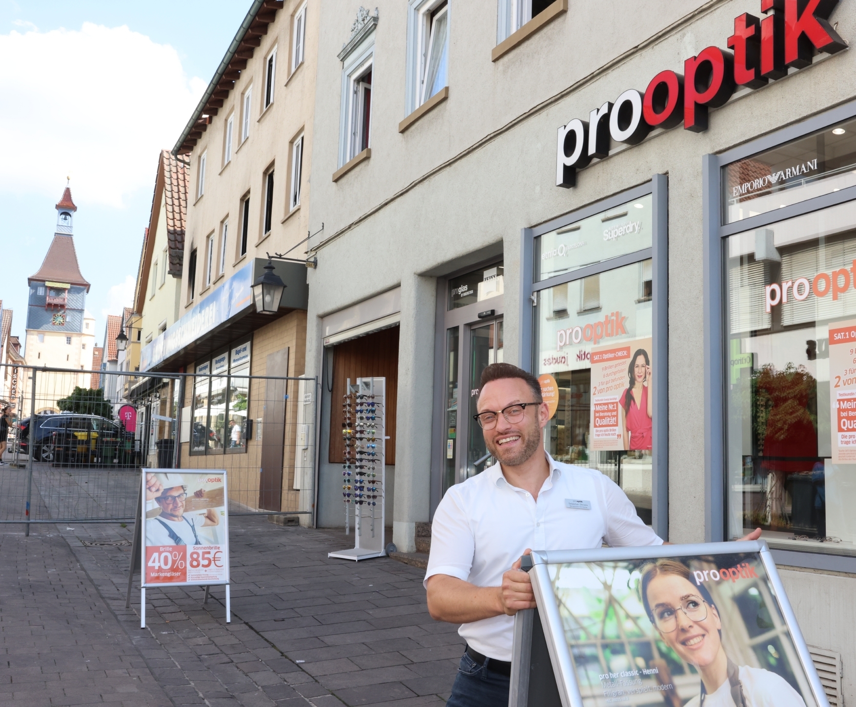 „Pro Optik“ hat wieder geöffnet: Ein Stück Normalität nach Brand in Winnenden - Nachrichten aus ...