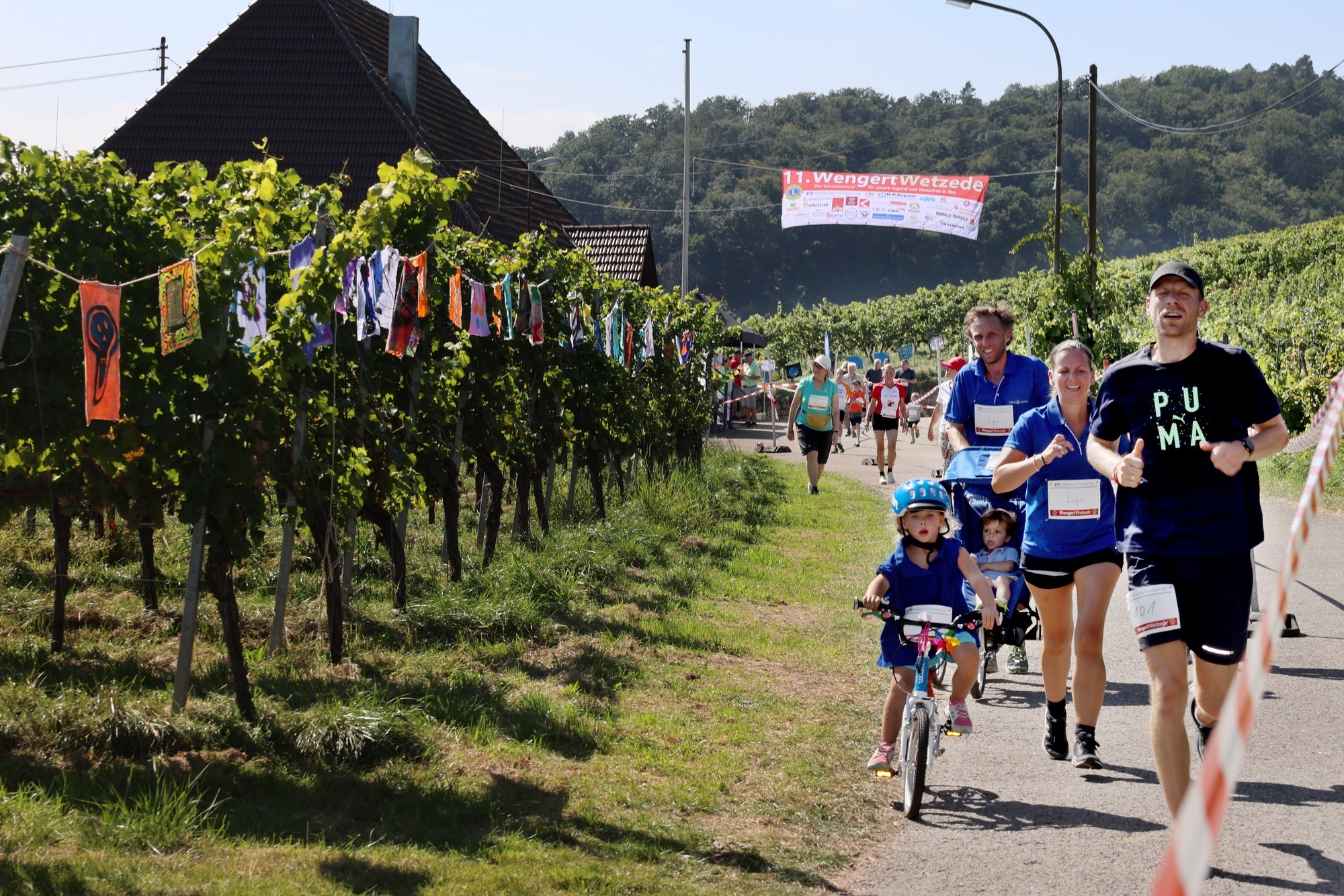 Schweißtreibende Wengert-Wetzede in Winnenden: Fast 200 Starter beim ...