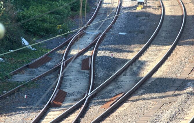 Zwei Nächte Schienenersatzverkehr bei der S2 - Nachrichten aus ...