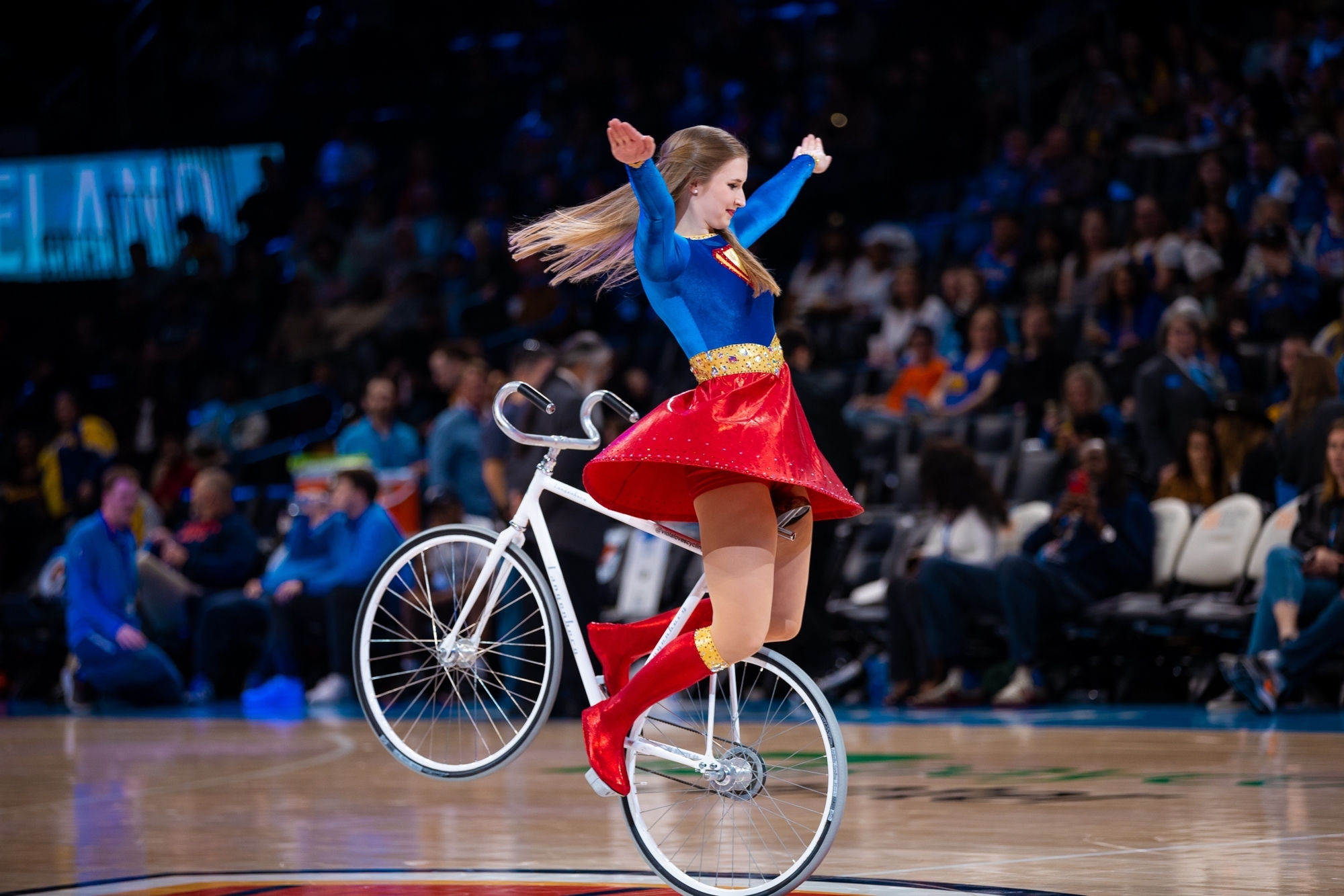 Viola Brand: Kunstradfahrerin aus Miedelsbach im Guinness-Buch der ...