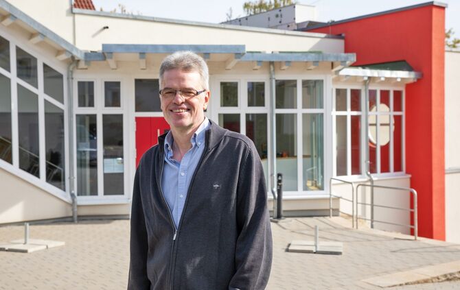 Weinstadt: Axel Schlüter ist neuer Pastor bei den Baptisten in Endersbach - Nachrichten aus ...