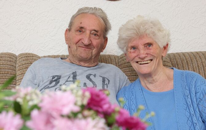 60 Jahre Ehe: So lernten sich Margot und Rolf Schmid aus Schwaikheim kennen - Nachrichten aus ...