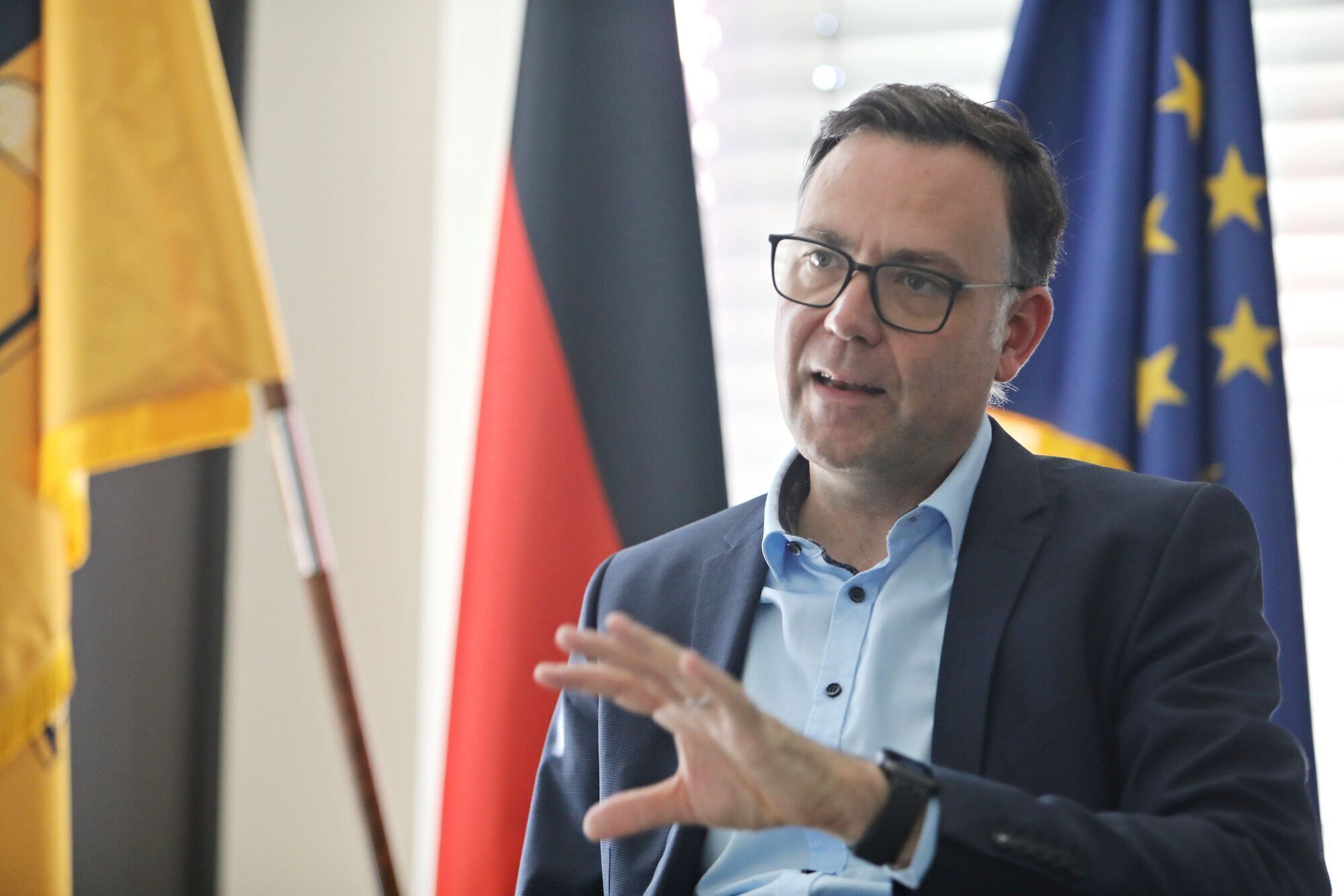 Israel-Flaggen geklaut und angezündet: Lorek verurteilt Fälle im Rems ...