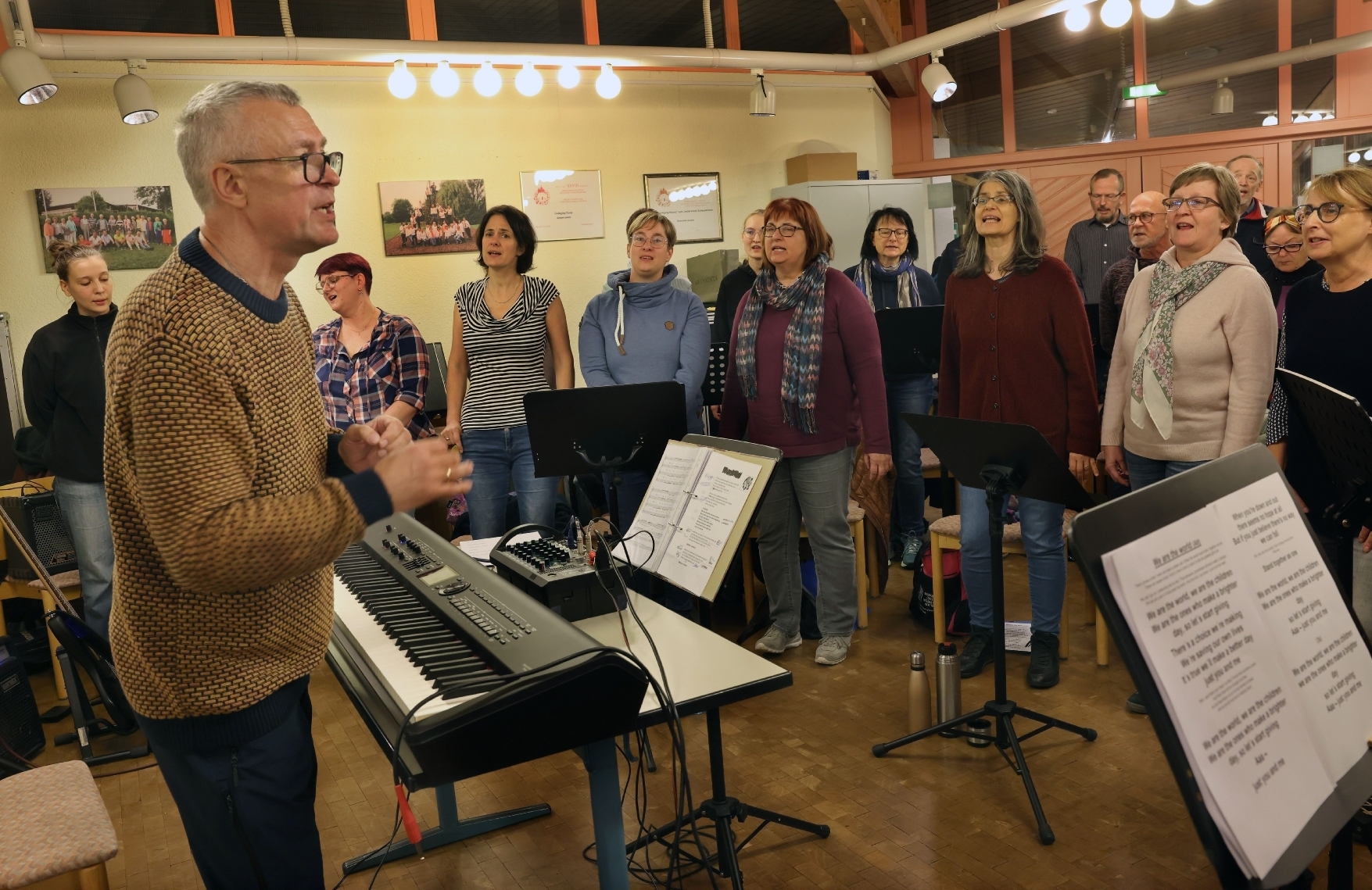 "Swinging Notes" in Schwaikheim: Ein Chor singt Rockmusik? Das ...