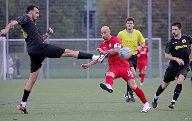 Bezirksliga-Primus Schornbach mit Last-Minute-Sieg, in der A1 geht ...