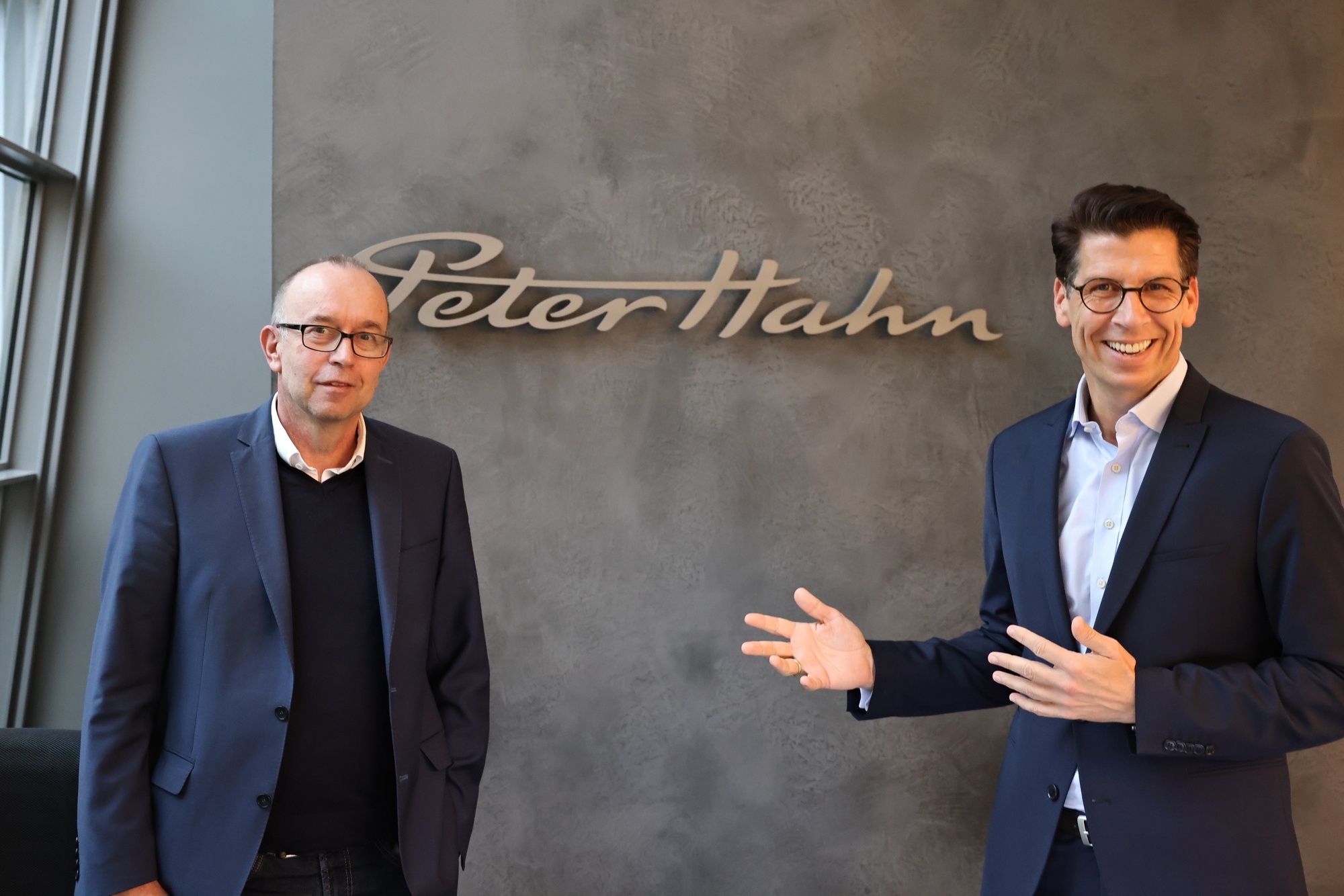 Insolvenzverfahren bei Peter Hahn: Modehändler in Verhandlungen mit ...