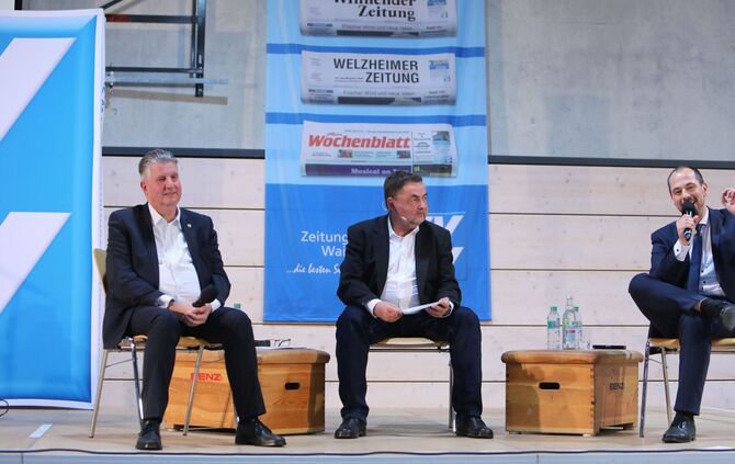 Bürgermeisterwahl: Krötz und Segan im Duell - Nachrichten aus Alfdorf ...