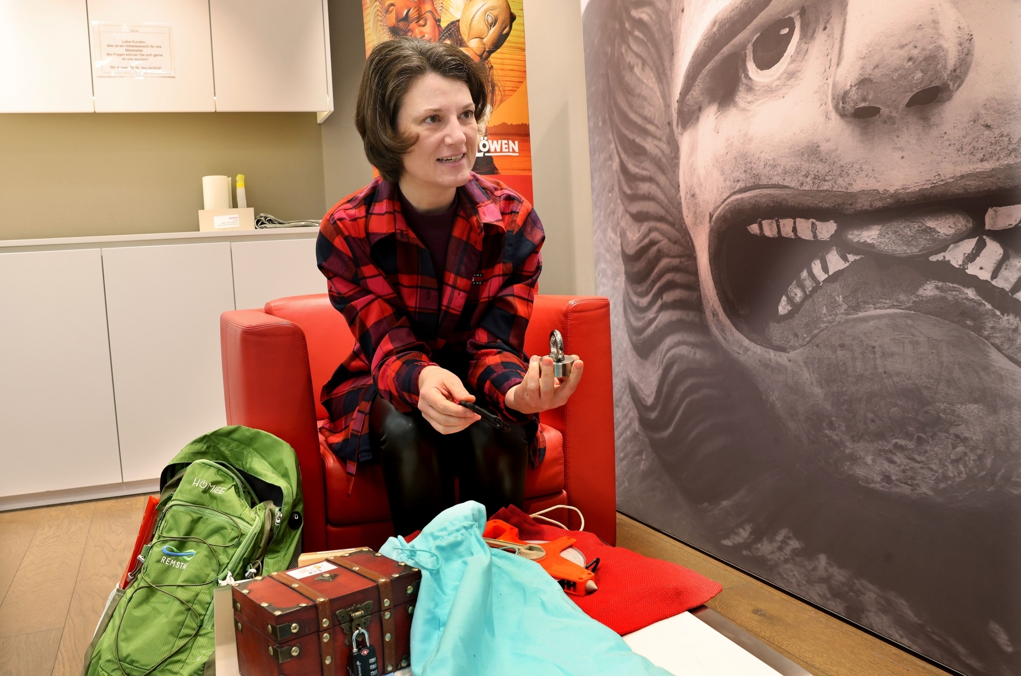 Neues "Escape-Game" in Waiblingen: Rucksack voller Rätsel - mit "Remsi ...