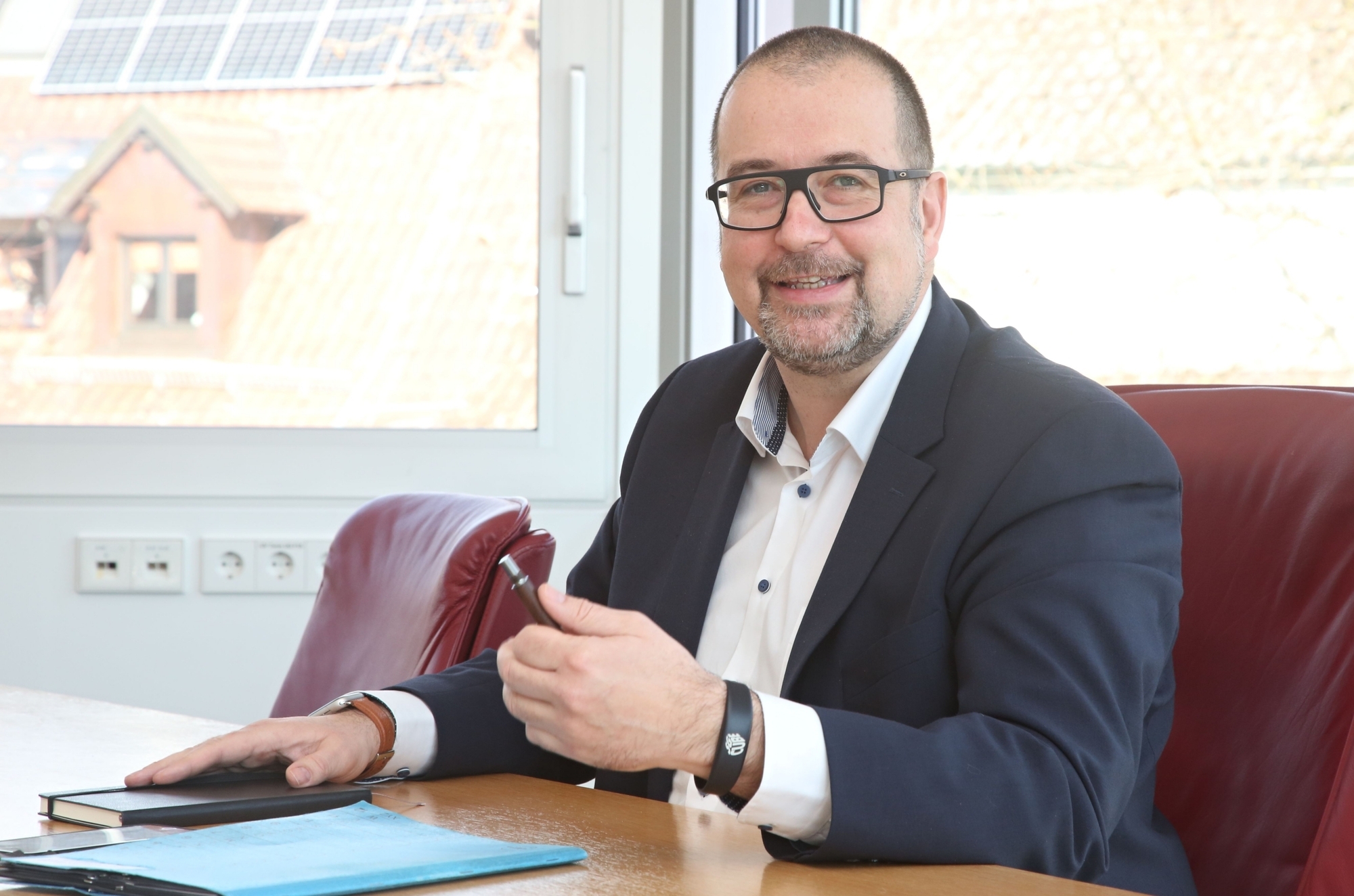 OB-Wahl 2024 in Weinstadt: Michael Scharmann bislang einziger Kandidat - Nachrichten aus ...