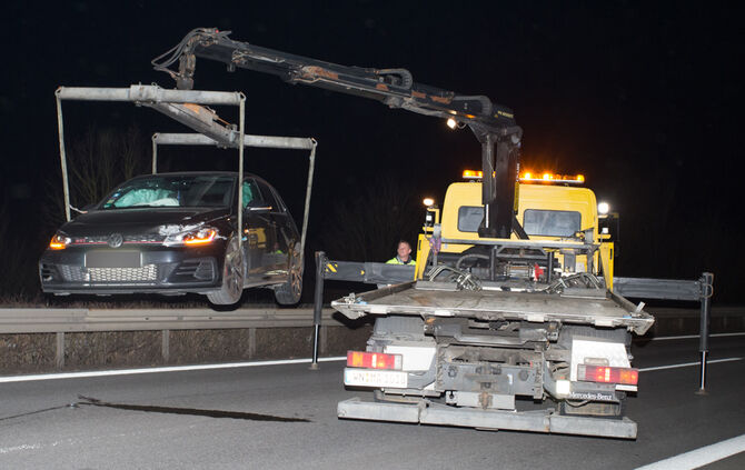 Update: Tödlicher Unfall auf der B14 - Polizeibericht Rems-Murr-Kreis ...