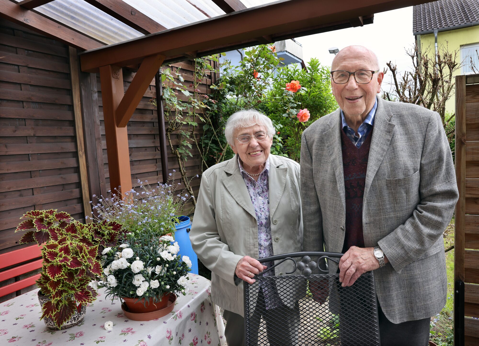 Eiserne Hochzeit in Leutenbach: Das Geheimnis der Ehe von Else und Hans ...