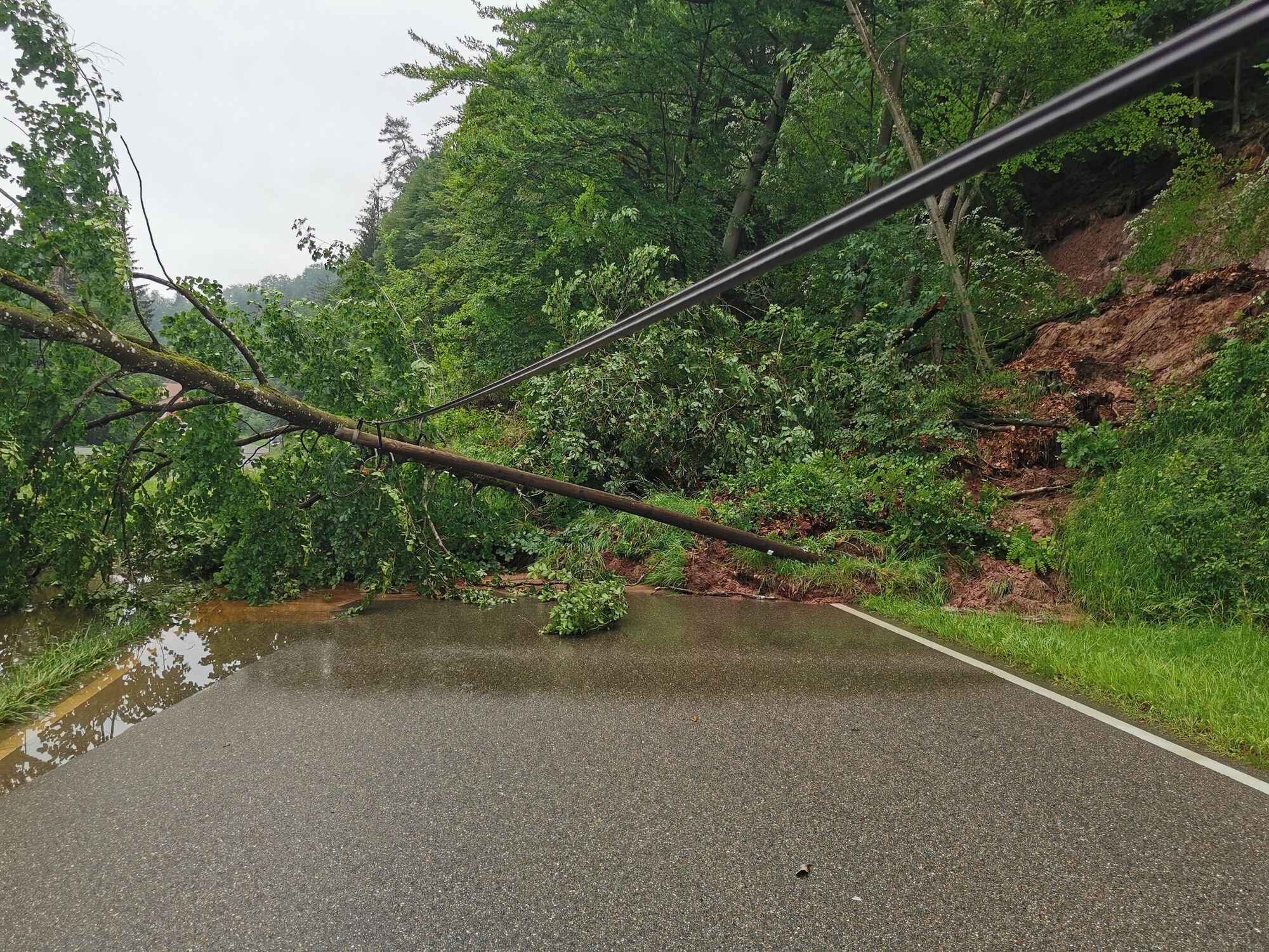 Starkregen: Landesstraße zwischen Rudersberg und Welzheim monatelang ...