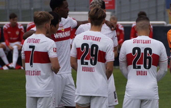 Neue Trikotnummern beim VfB Stuttgart: Diese Nummern haben Rieder, Chabot und Co - News über den ...
